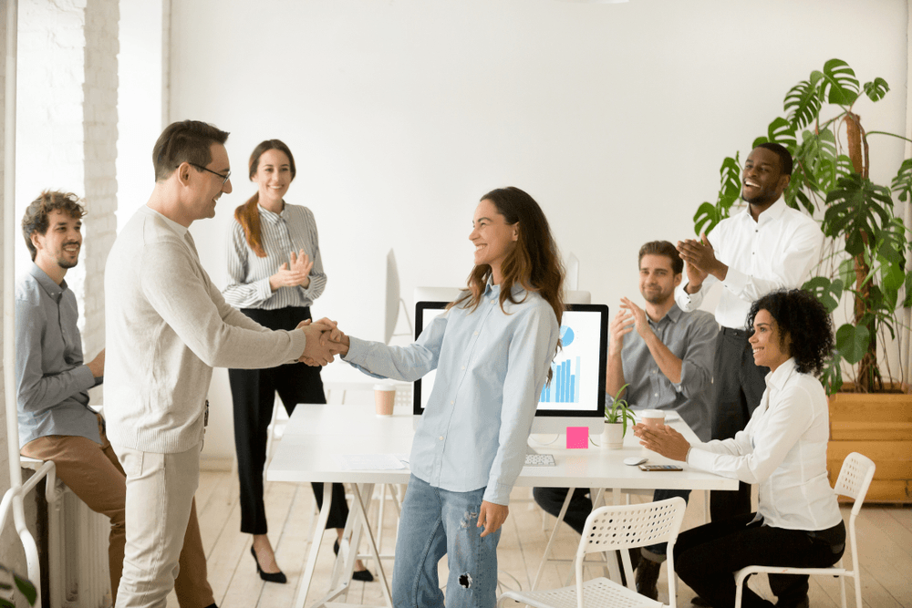 Employee Induction: Best Practices and Tips for Employers - Shiftbase